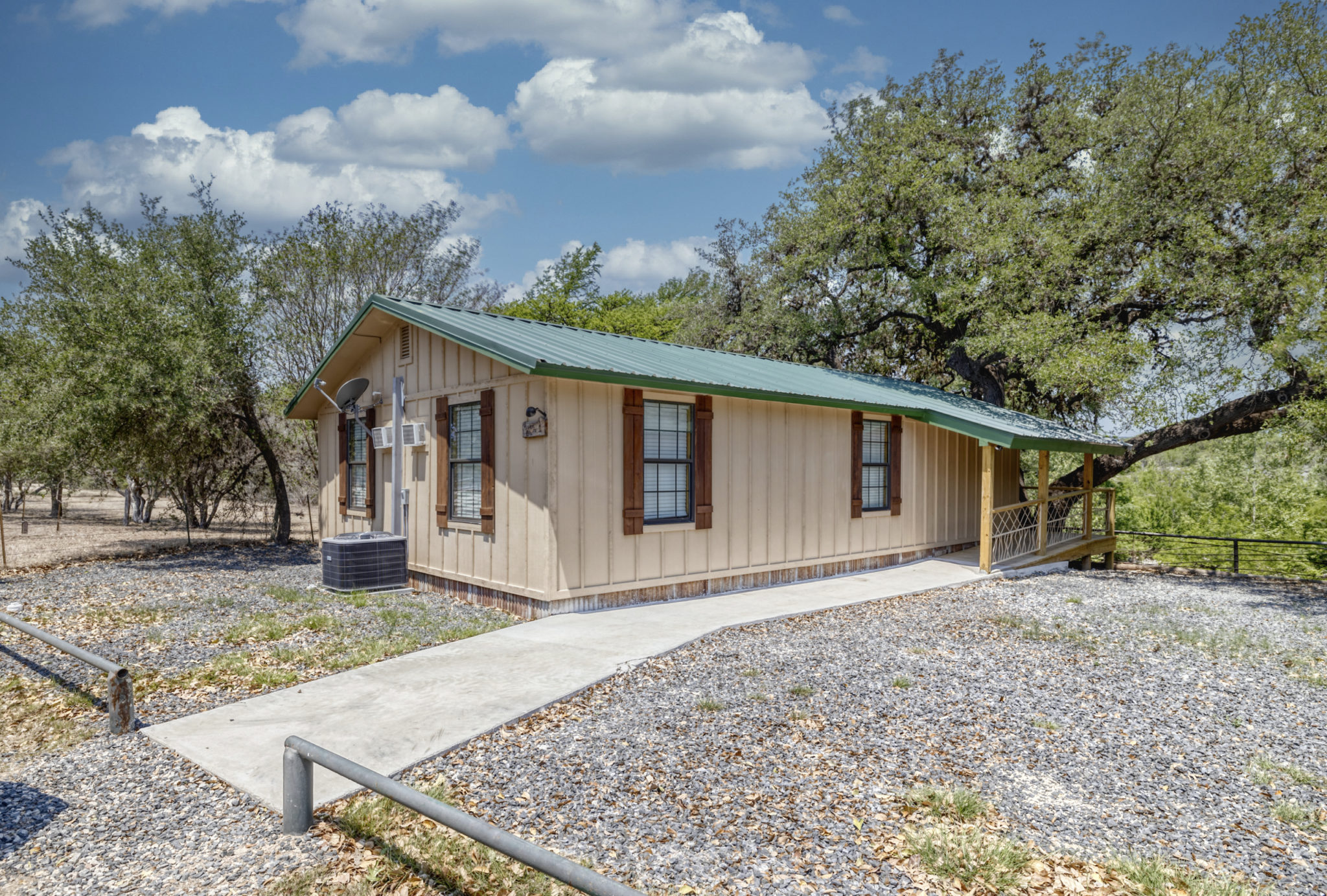 Cabin 1 | River Bluff Cabins